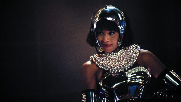 O Guarda-Costas (1992) | Com Whitney Houston e Kevin Costner, filme foi ...