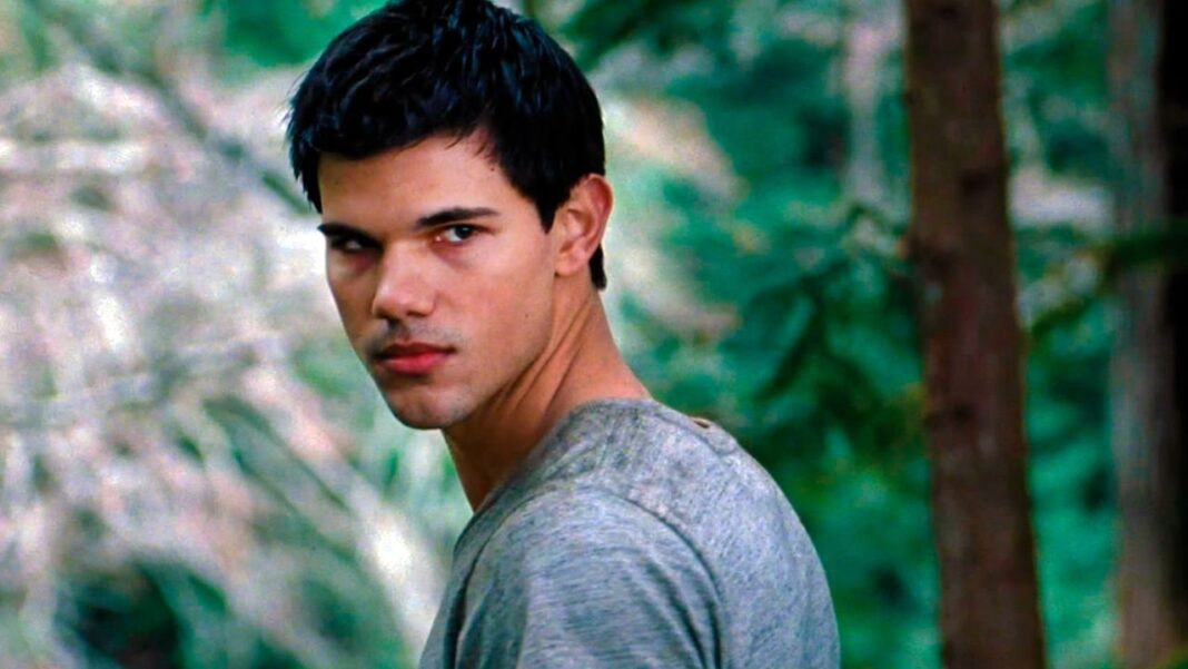Taylor Lautner quase PERDEU o papel de Jacob em 'Lua Nova' e revela o motivo | CinePOP Cinema