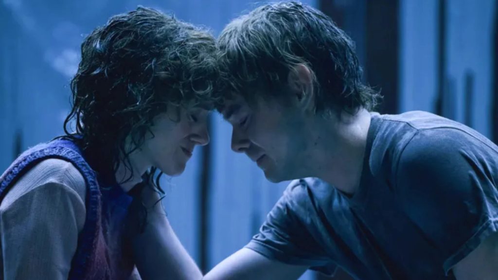 Charlie Heaton lamenta o fim de ‘Stranger Things’: “Foi uma experiência ...