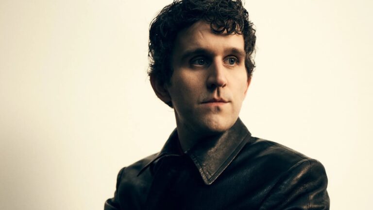 Harry Melling é escalado para a 2ª temporada de 'Task', série estrelada ...